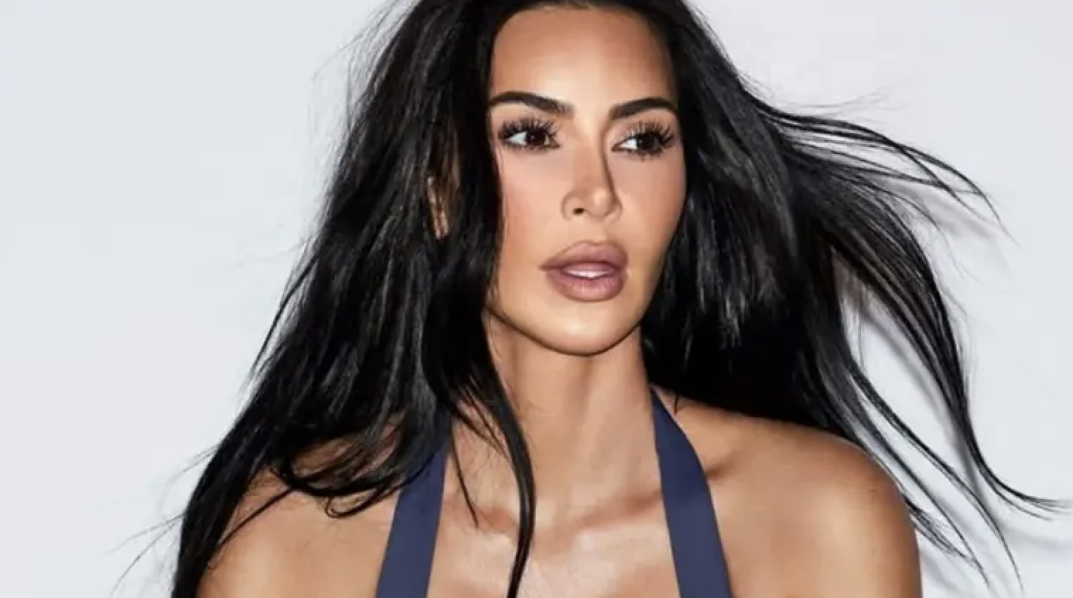 Kim Kardashian, 45, shows off her signature curves in NikeSKIMS’ new ...