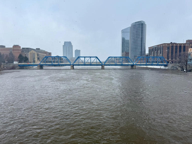 Michigan rivers are rising as winter storm elevates flood risk