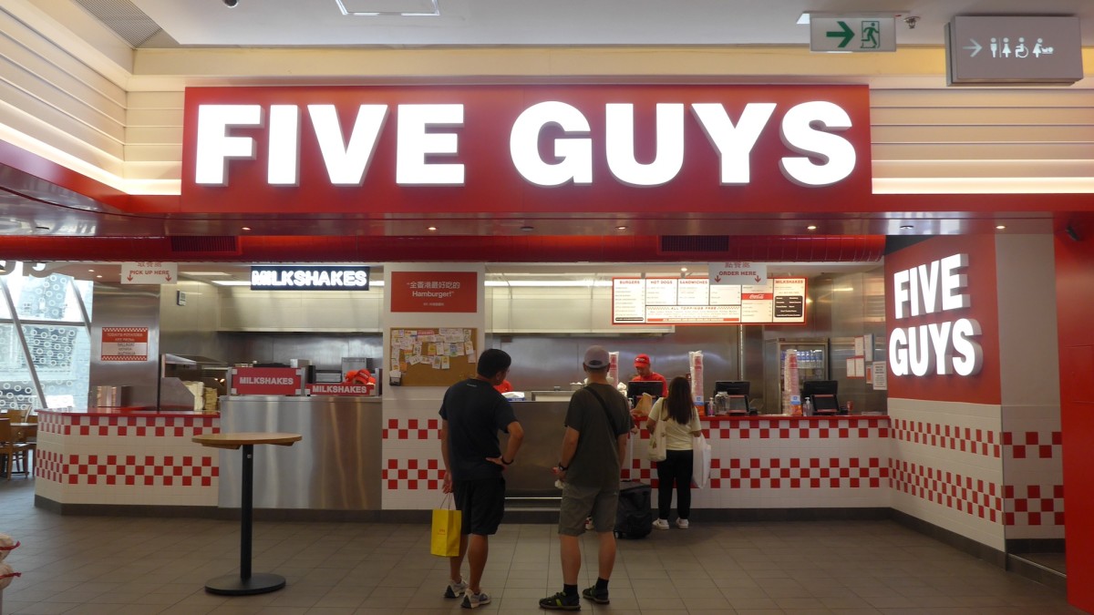 Five Guy' New Biodegradable Fry Bags Have Customers Concerned About ...