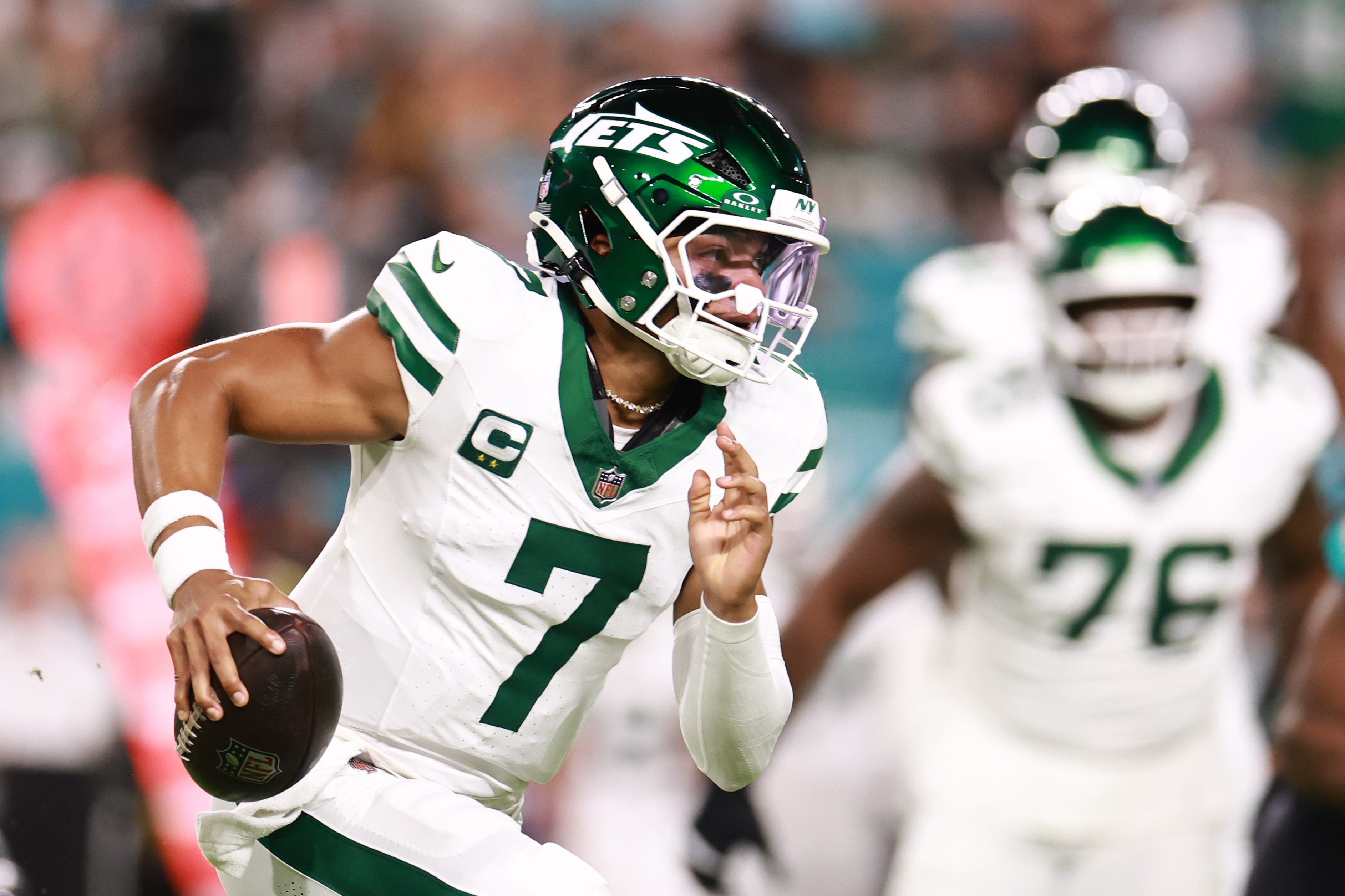 Former Ohio State QB Justin Fields traded to Kansas City Chiefs