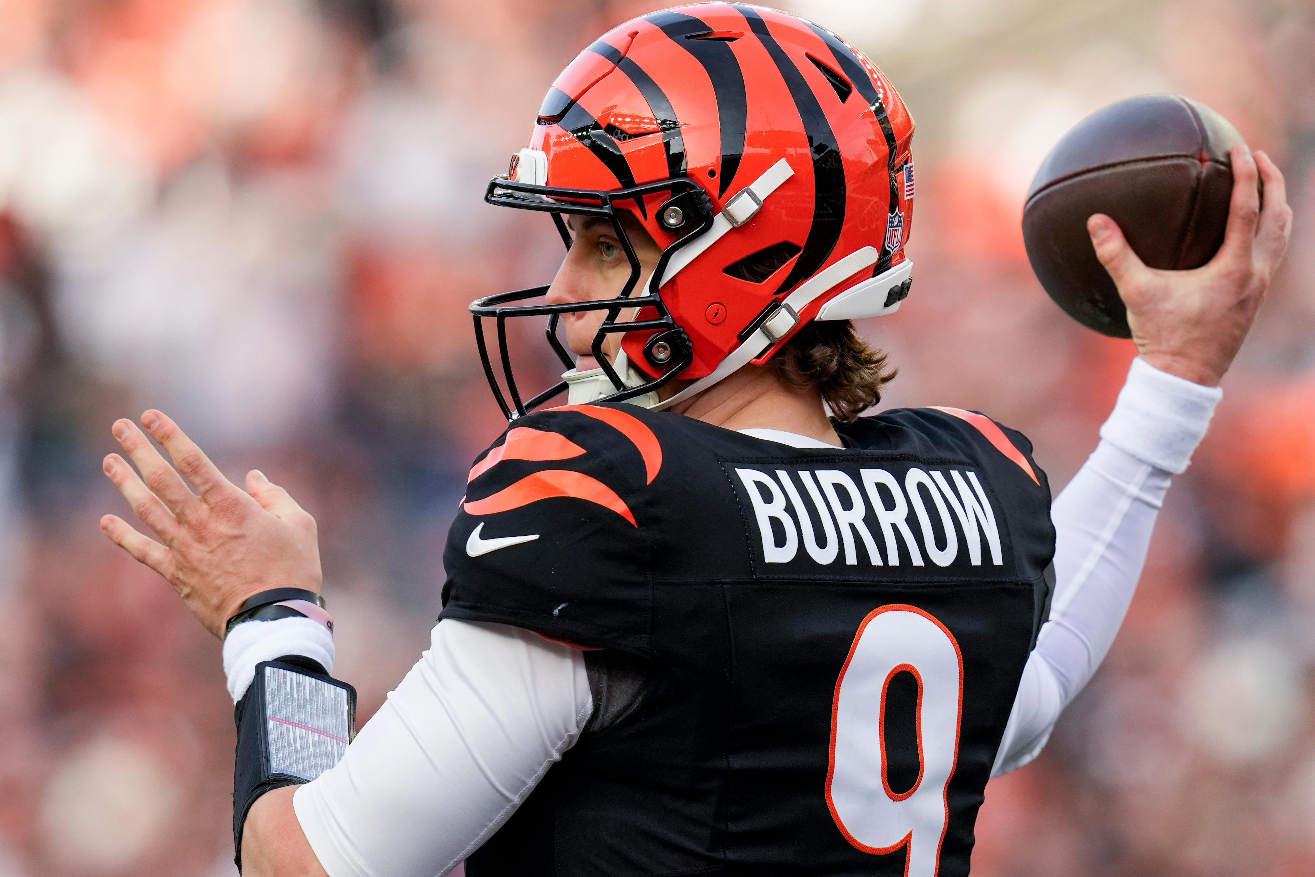 Was Bengals quarterback Joe Burrow underdressed at the Kentucky Derby?