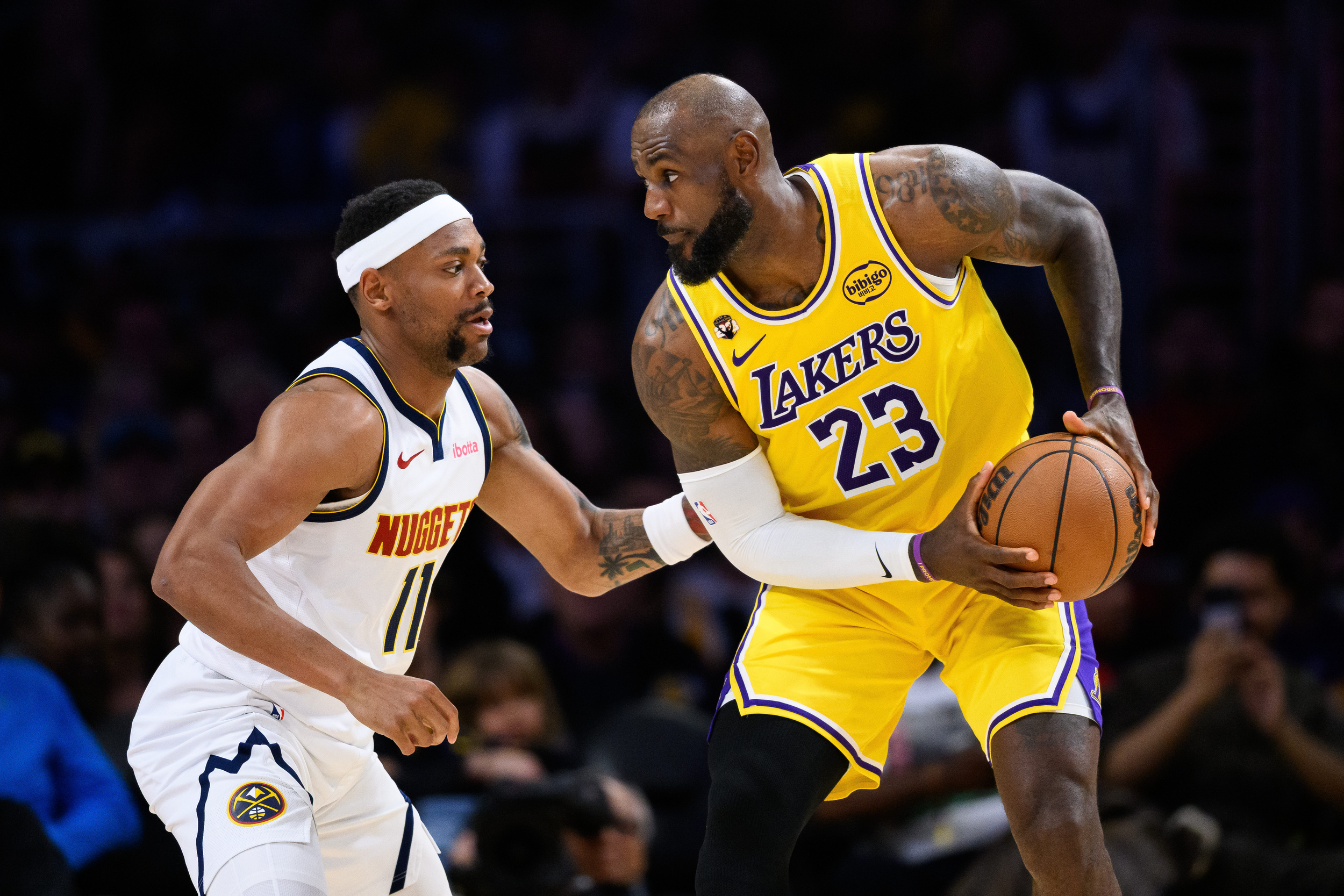 LeBron James shows off nasty scrape he got on his crazy dive vs. Nuggets