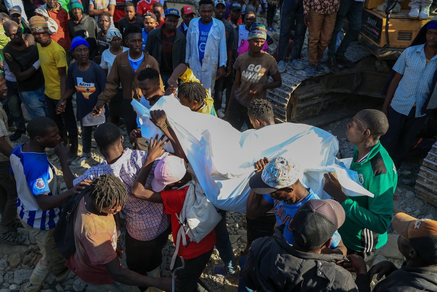 Planned demolition of a building in Nairobi goes wrong and leaves at ...