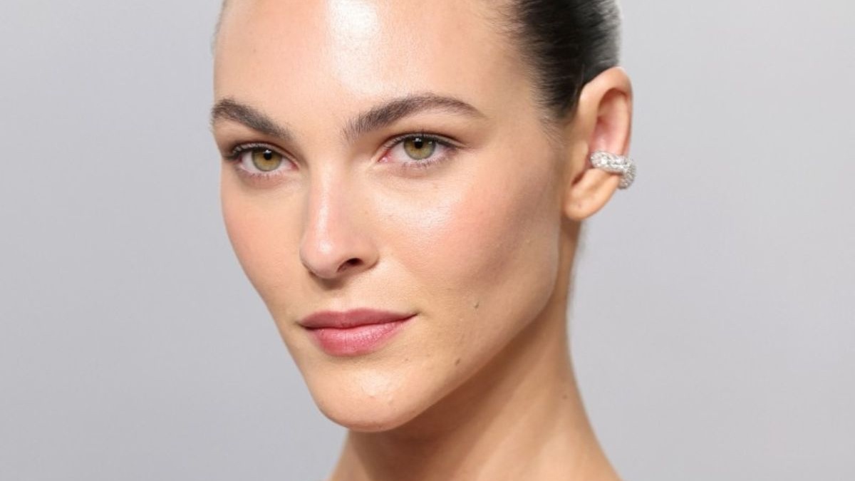 Who is Vittoria Ceretti, the woman who made Leonardo DiCaprio break his ...