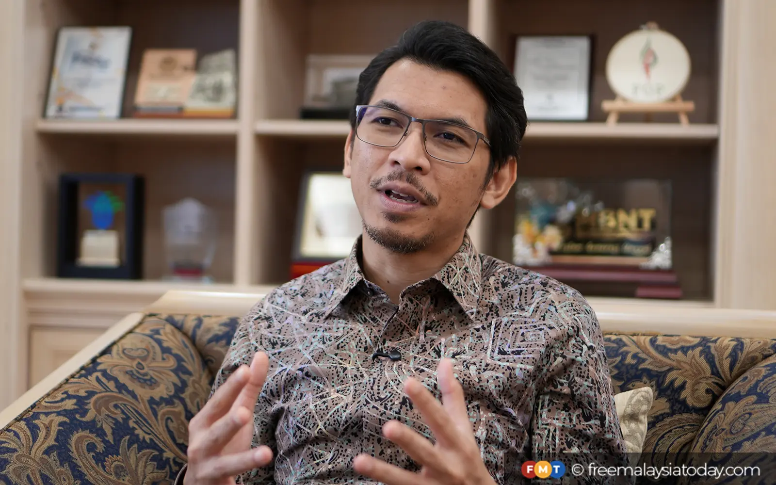 Govt may roll out stimulus package amid Mideast war, says Anwar’s aide