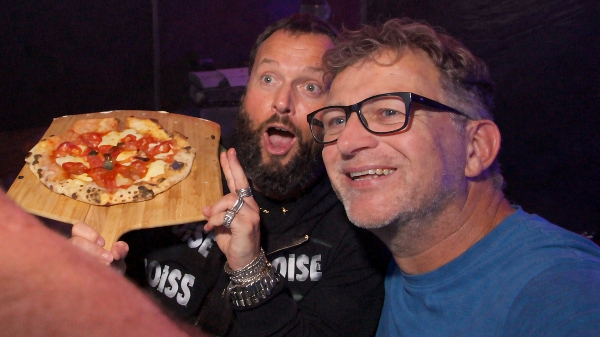Hoe is het om pizza te bakken voor een DJ?