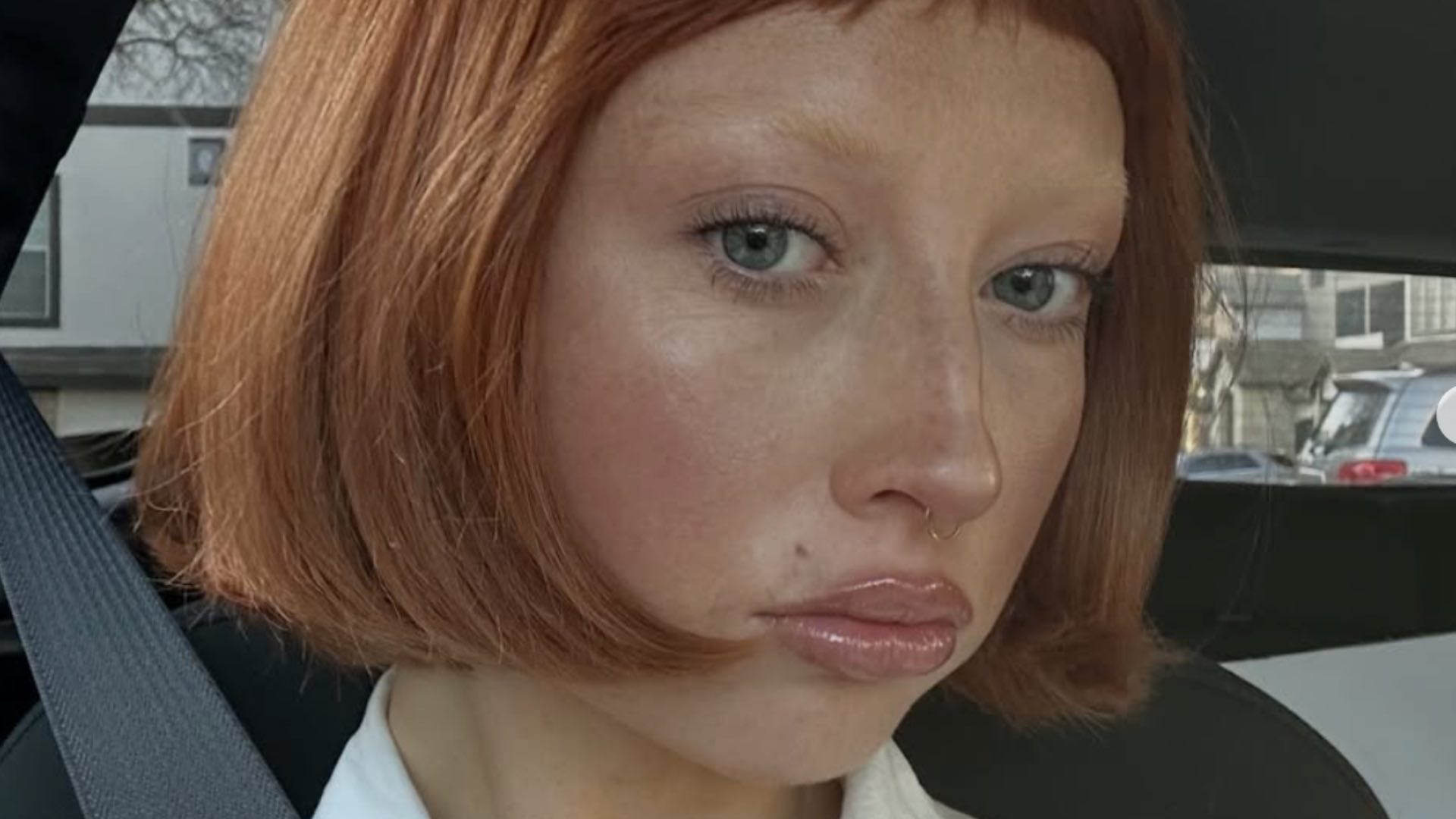 Bleached eyebrows are making a comeback: Adriana Karembeu and Kylie ...