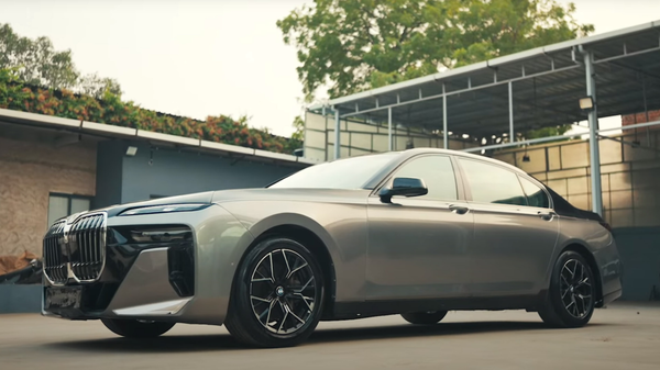 Stop obsessing over the grille because BMW just replaced the 7 Series ...