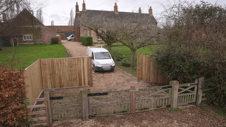 Removal vans spotted at Marsh Farm ahead of Andrew Mountbatten-Windsor ...