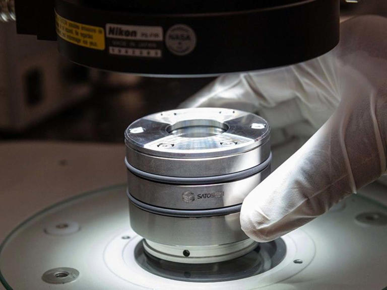 After Bennu, scientists find all DNA and RNA building blocks in ...