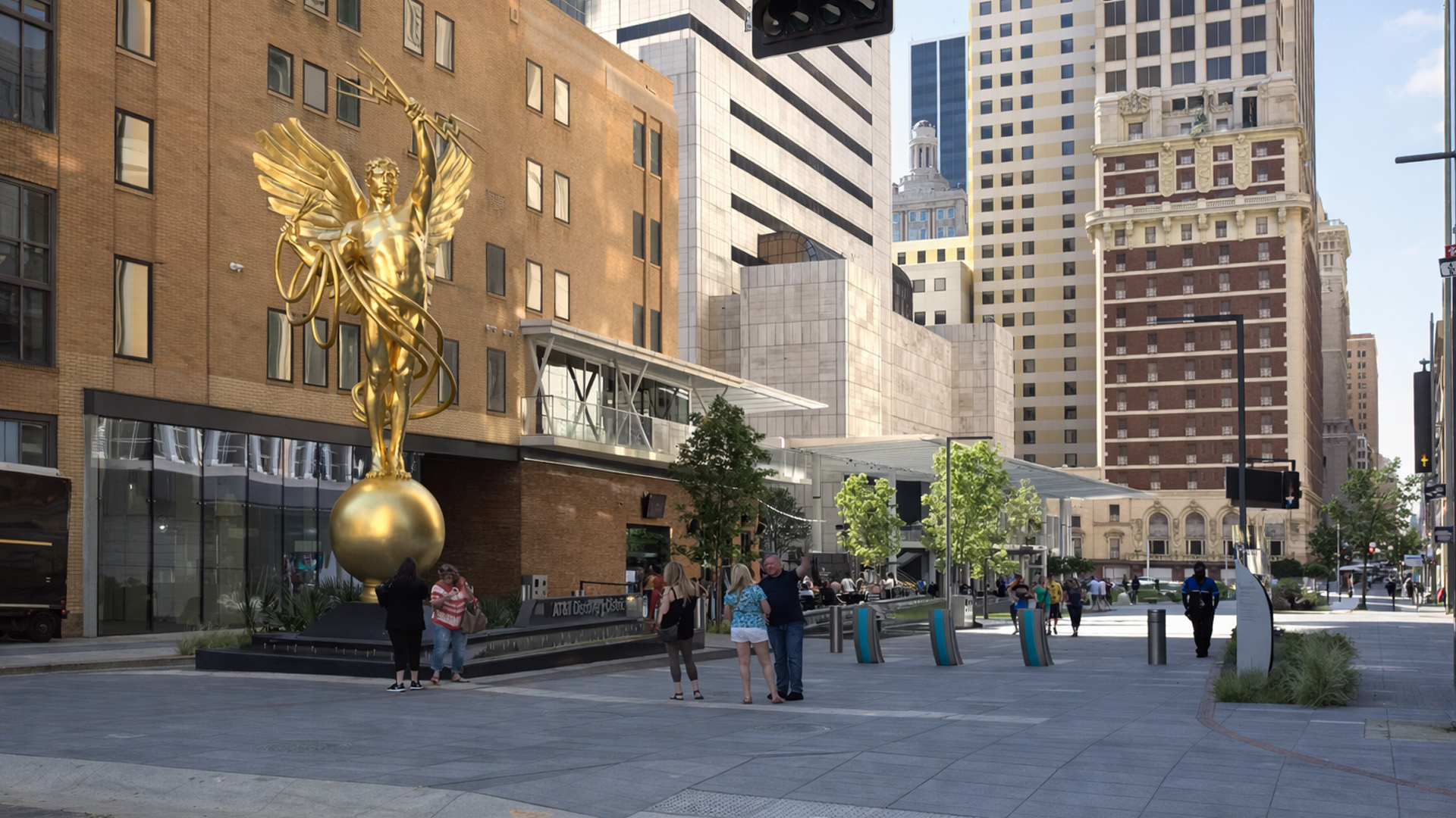 What makes Dallas and Fort Worth great places to live?