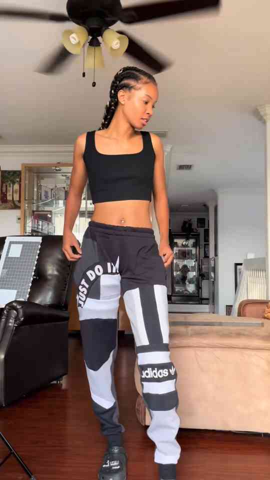 Make sweatpants from jackets using simple DIY tricks at home