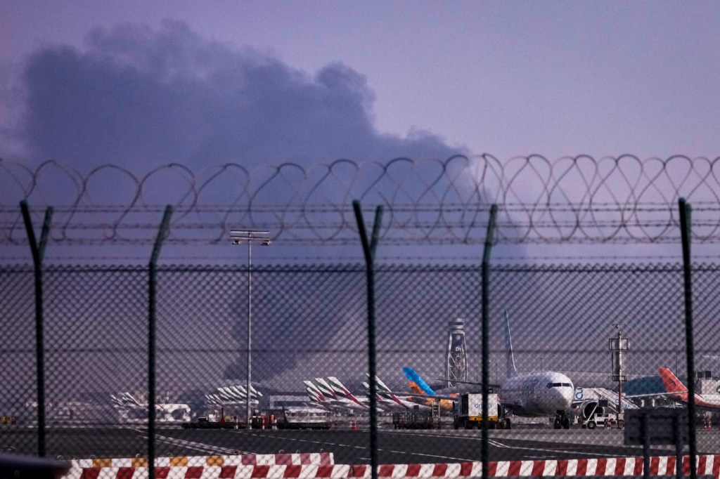 UK to Dubai passengers endure 9-hour 'flight to nowhere' — but not ...