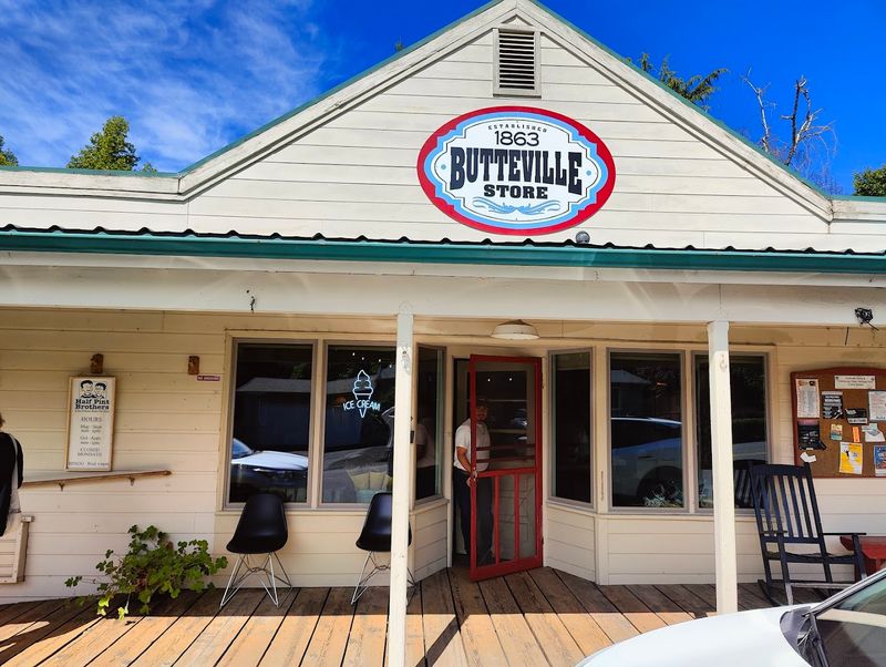 The 10 most authentic old-fashioned general stores in Oregon