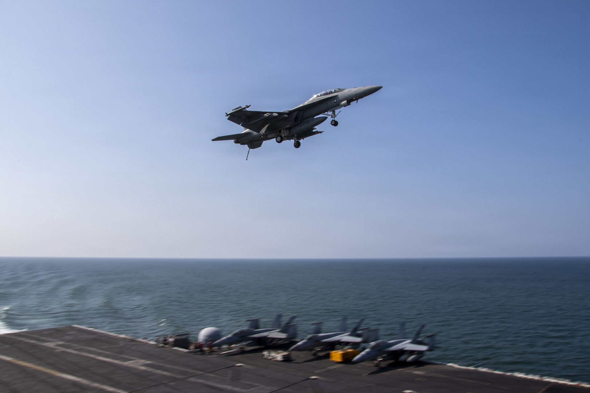 US rolls out cutting‑edge arsenal in Iran war