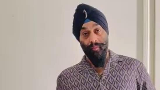 Met Police breaks silence on arrest of Indian restaurant owner in 'no ...