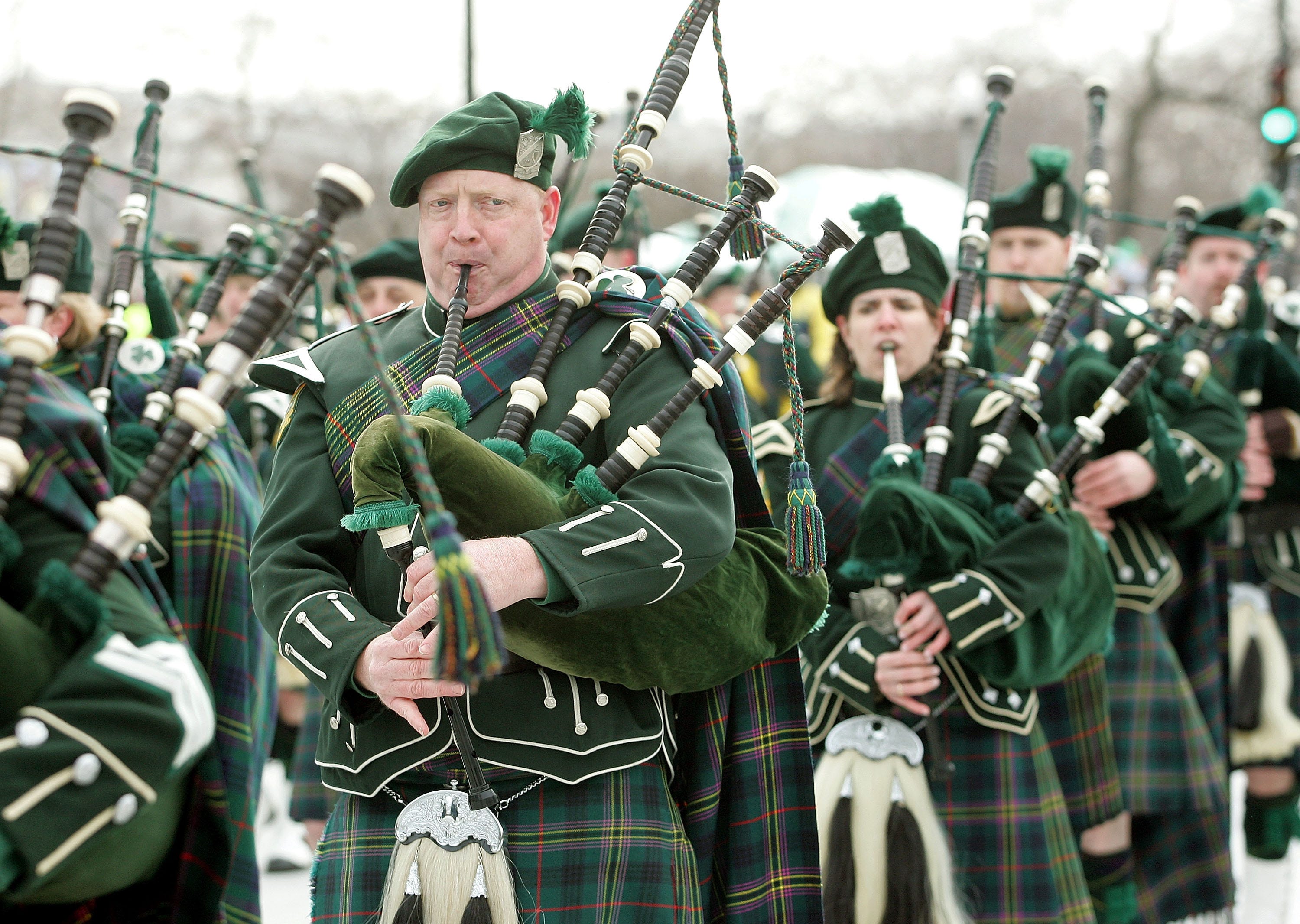 Chicago’s Shannon Rovers Irish Pipe Band celebrates 100 years of music ...