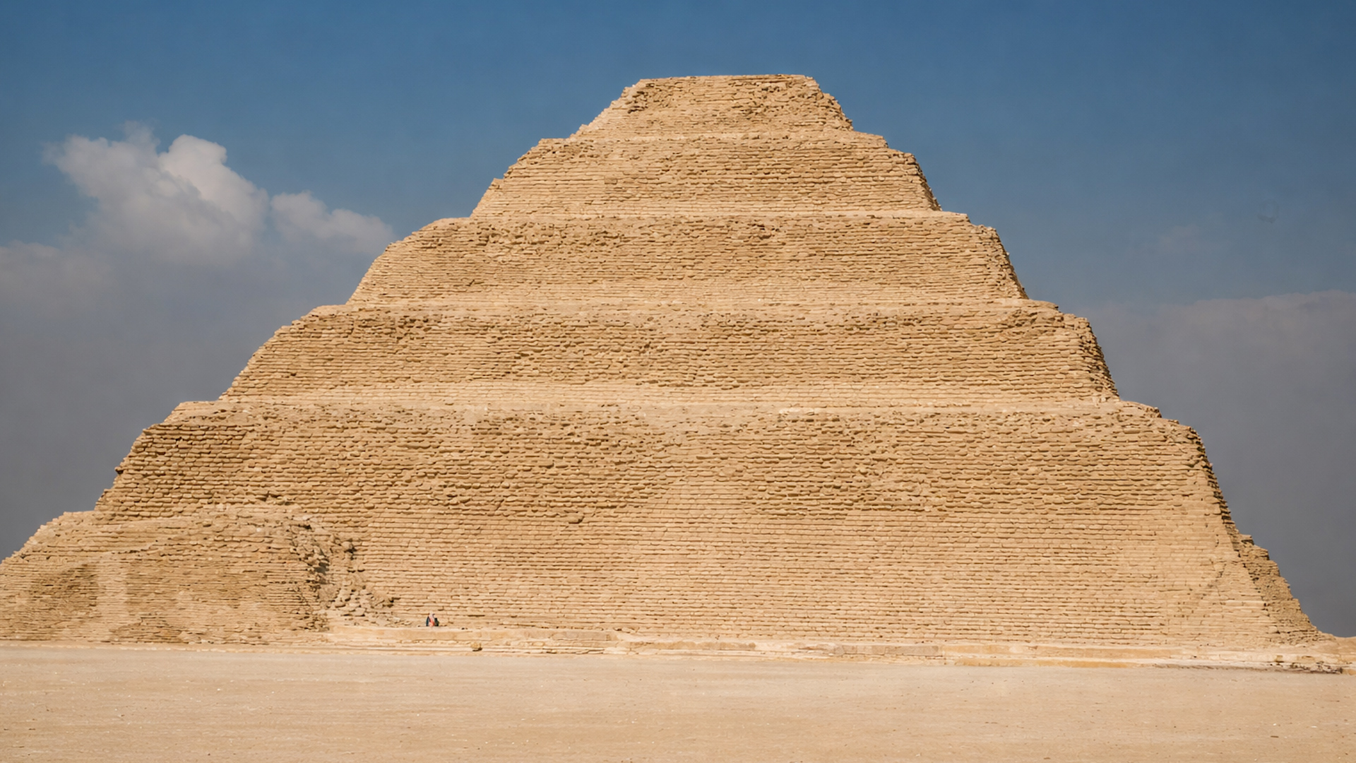 Egypt’s oldest colossal building