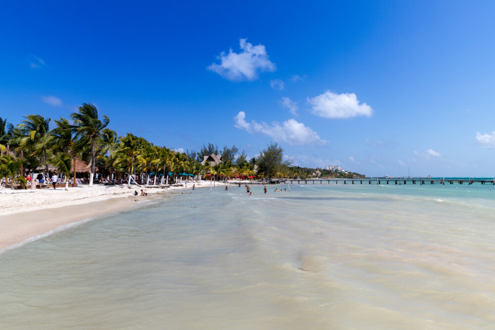 17 family spring break beach trips in Mexico with calm water and easy ...