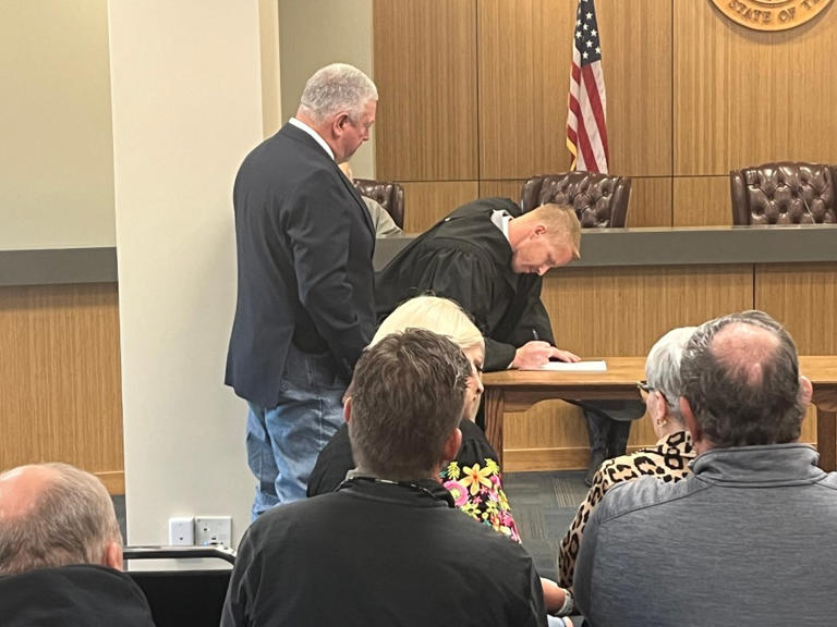 New Tom Green County commissioner sworn in