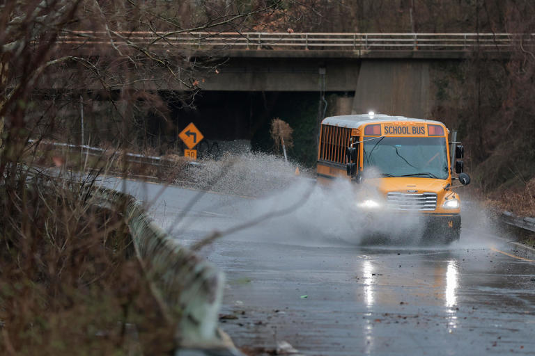Record-breaking temps, wind and rain follow bizarre forecast in VA