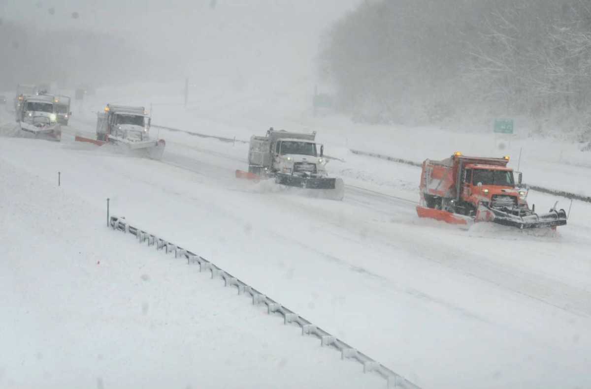 Winter storm warnings issued for 36 inches of snow, 'damaging winds' in ...