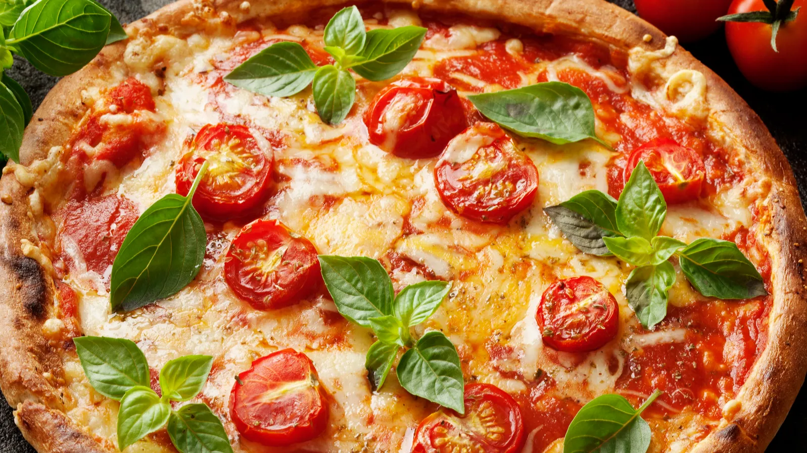 12 homemade pizza recipes so good, you’ll side eye your takeout guy