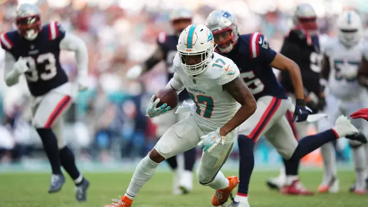Jaylen Waddle trade grades: Broncos boost Bo Nix's offense, while ...