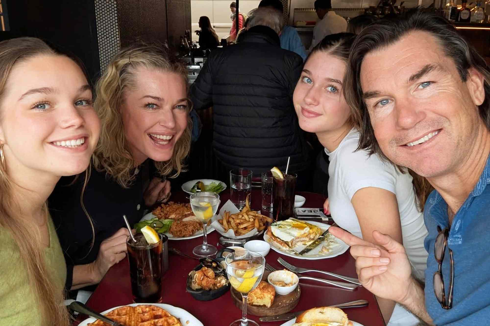Jerry O'Connell says Rebecca Romijn and their 2 daughters got 'physical ...