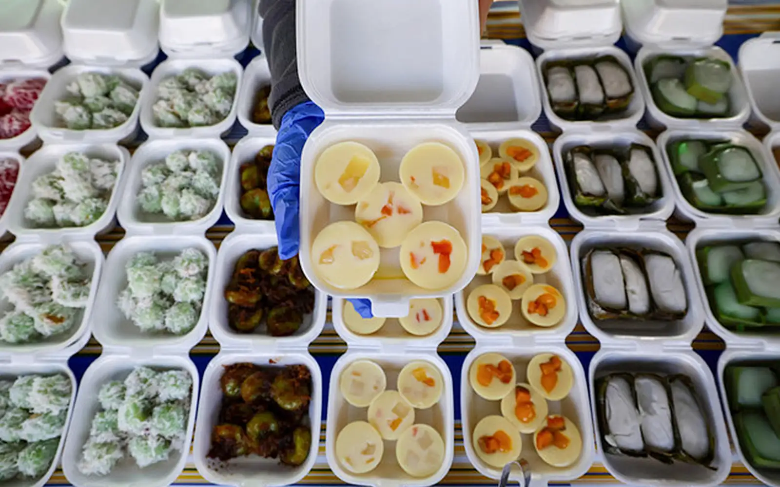 Over RM300,000 lost in 'kuih', food order scams in Perak