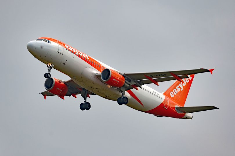 EasyJet flight forced to abort landing in Edinburgh and diverted to ...