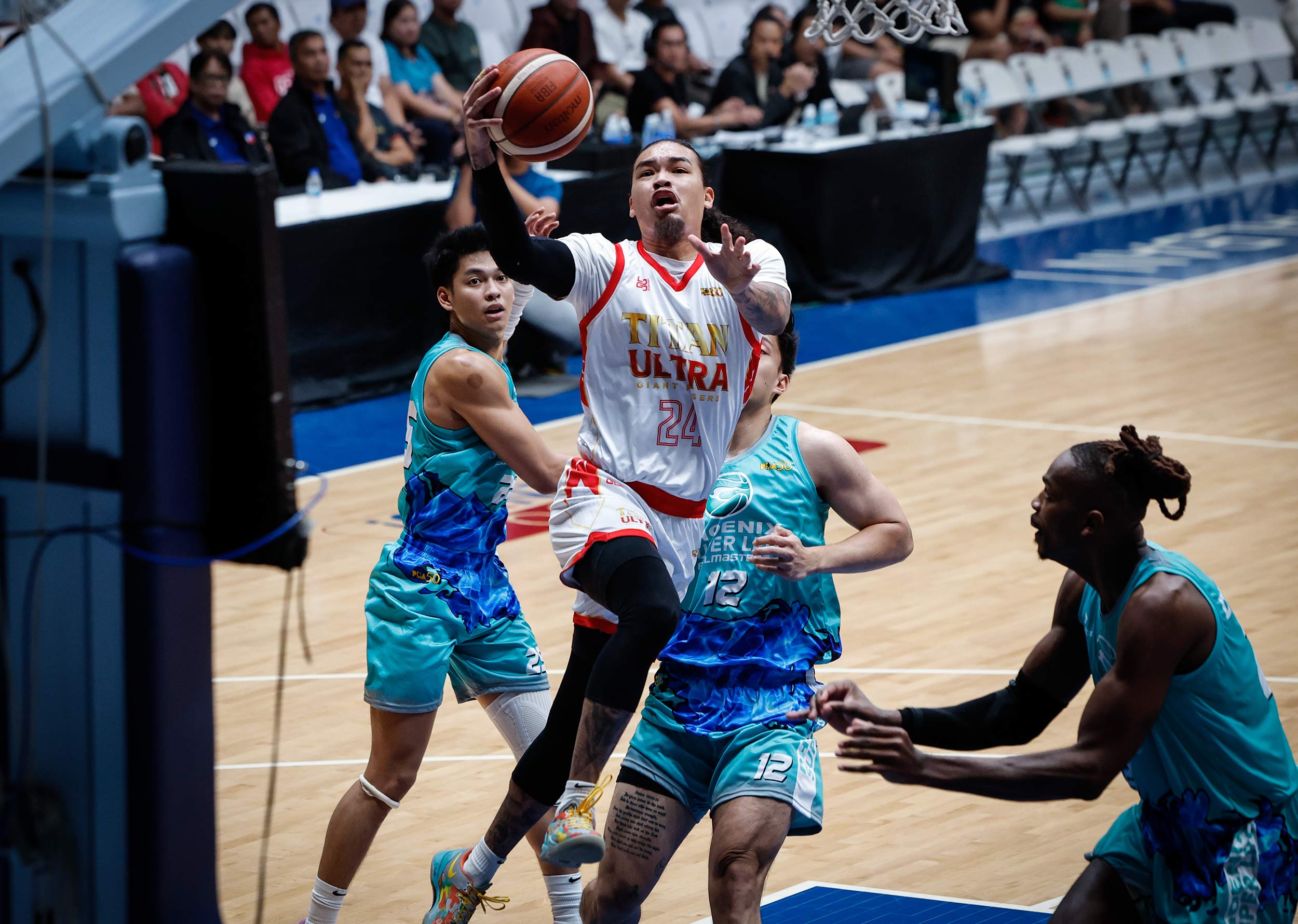 PBA: Tolentino cheers on ex-teammate Munzon, struggling Titan