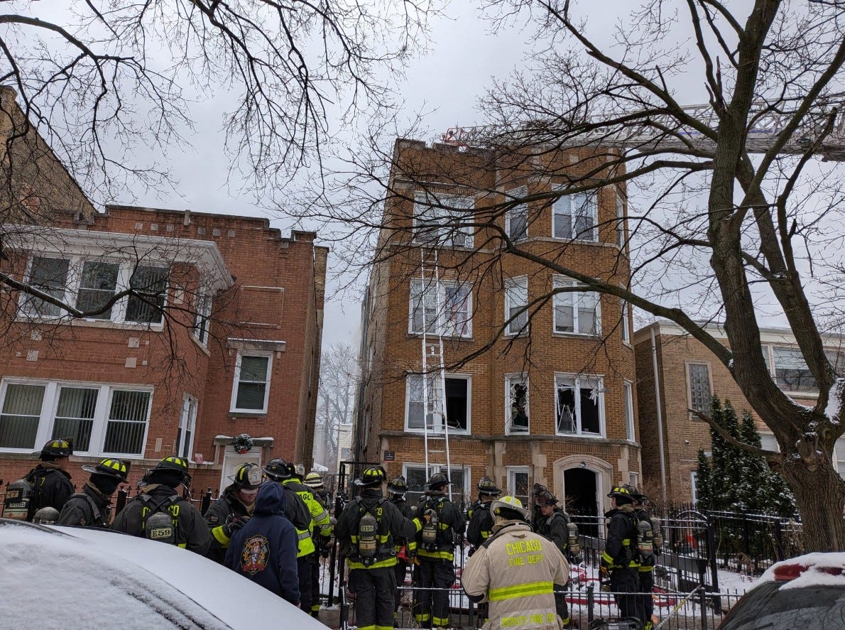 Chicago firefighter dies after falling through floor during Rogers Park ...