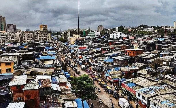 SRA issues final notice to Dharavi residents to submit documents for ...
