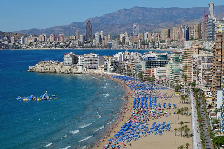 UK to bask in week of sun with temperatures hotter than Benidorm, Met ...