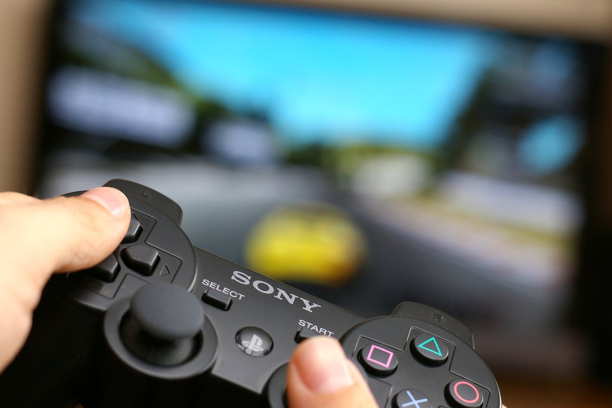 GameStop says these beloved gaming consoles are 'officially retro'