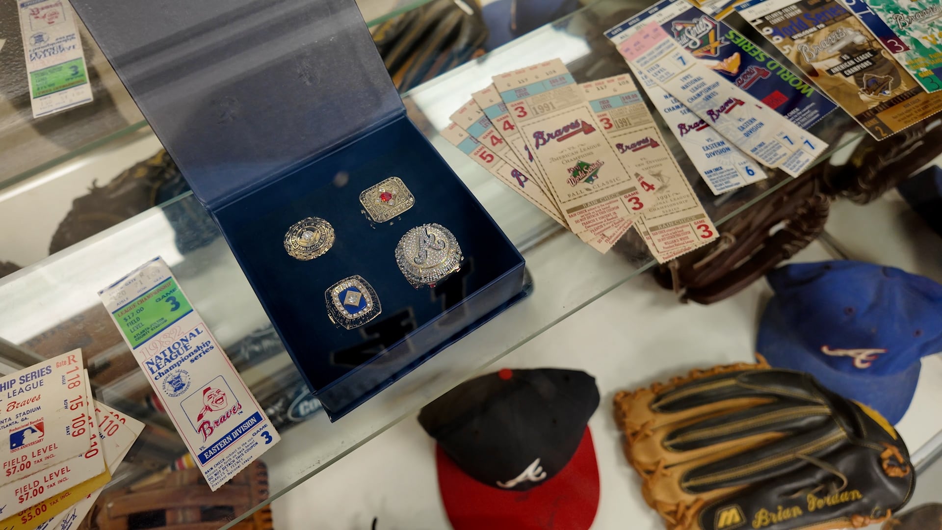 Douglas County museum exhibit celebrates 60 years of Atlanta Braves ...