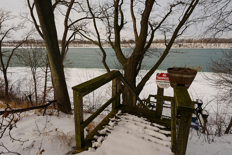 Niagara River threatens determined migrants coming from Canada