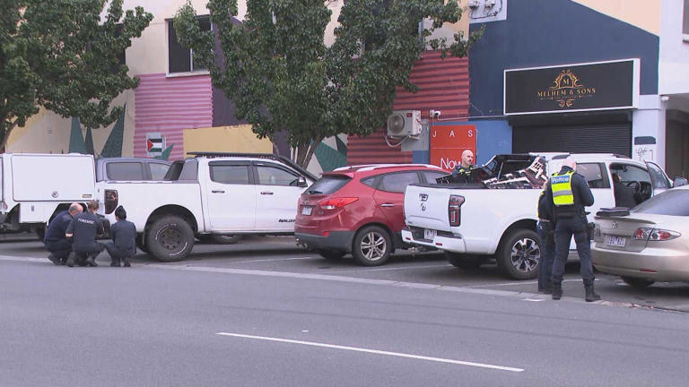 CCTV captures the moment man shot outside Melbourne cafe