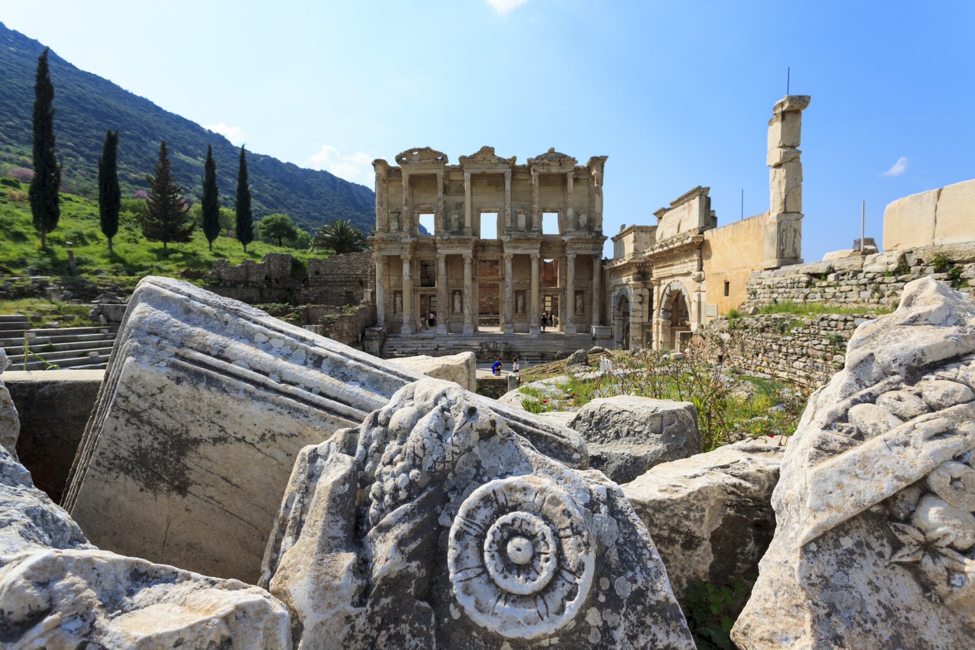 The most impressive ancient ruins across the globe