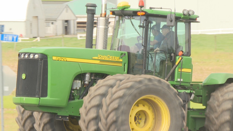 Senate passes bill to allow PA farmers to drive equipment on roads at night