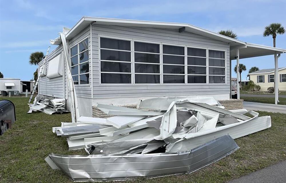 Woman lifted off ground by storm winds in Venice, neighbor says