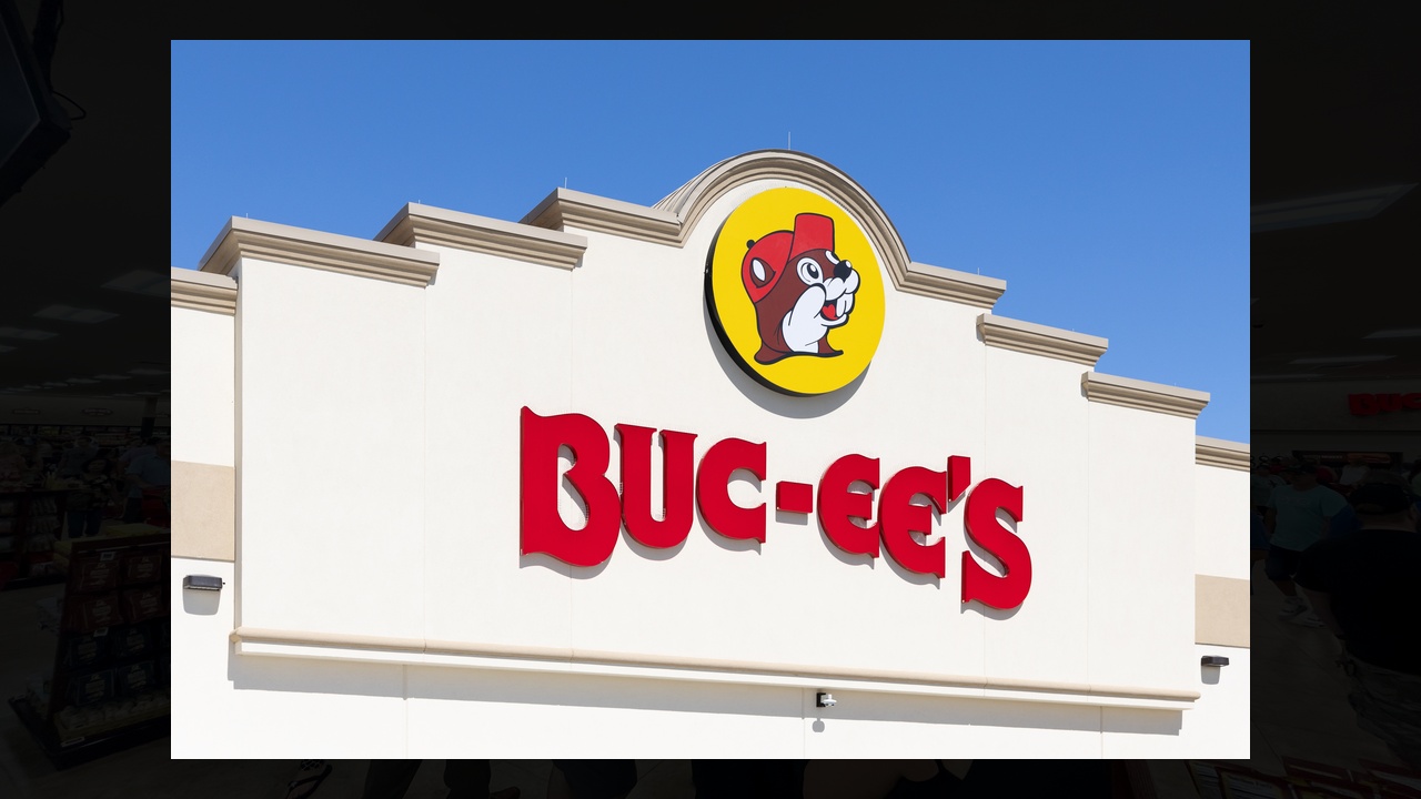 Some Buc-ees locations now block card payments inside for fuel