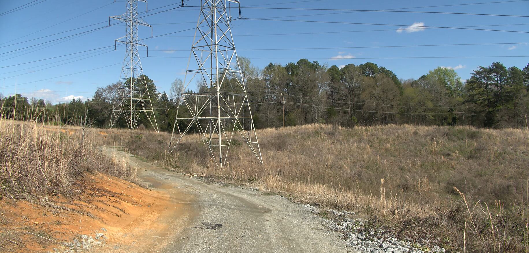 Body found in Charlotte near Mount Holly border, police say