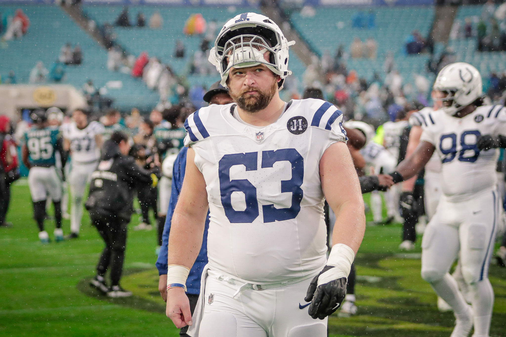 Report: Former Colts center Danny Pinter agrees to one-year deal with ...