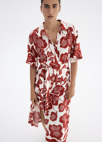 Das schöne „Bella Italia“-Kleid von H&M lieben im Frühling 2026 alle