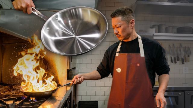 The 10 pans pro chefs really use in restaurants