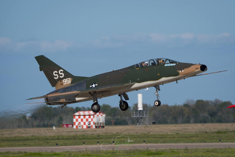 Collings Foundation's F-100F Super Sabre returns to flight at Ellington ...