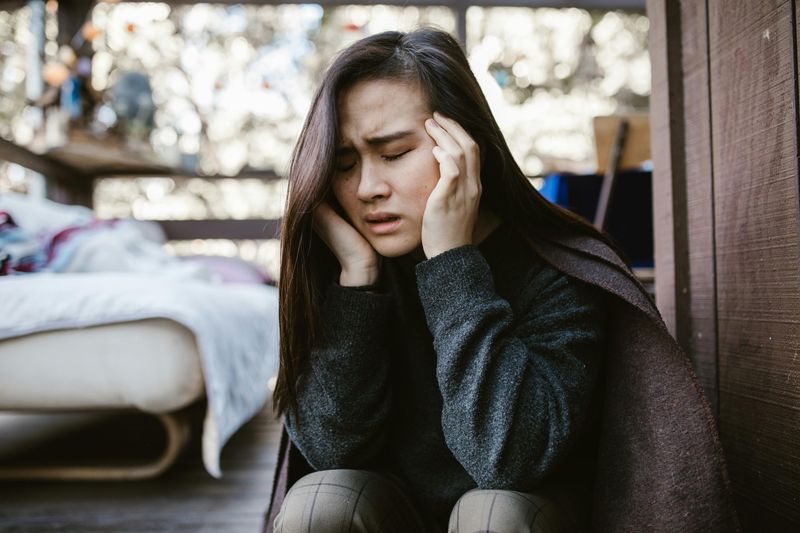 12 uncomfortable signs someone is taking advantage of you