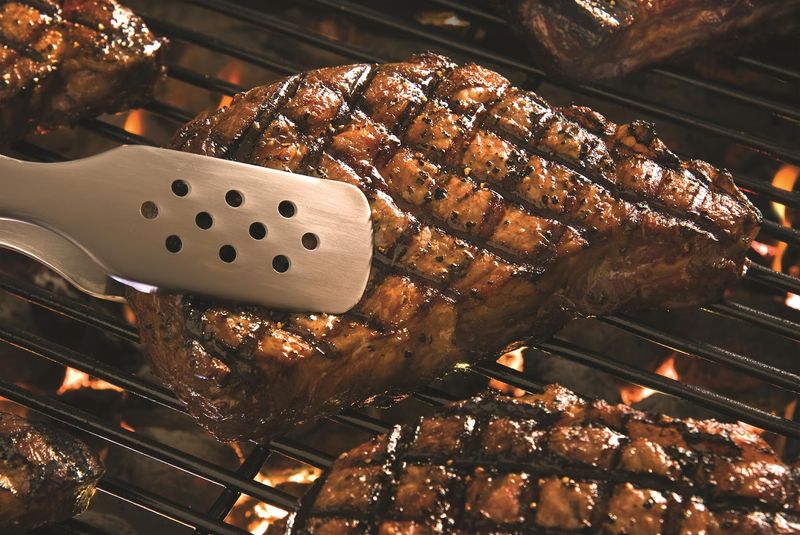 This no-frills New Jersey landmark proves the best ribeye comes without ...